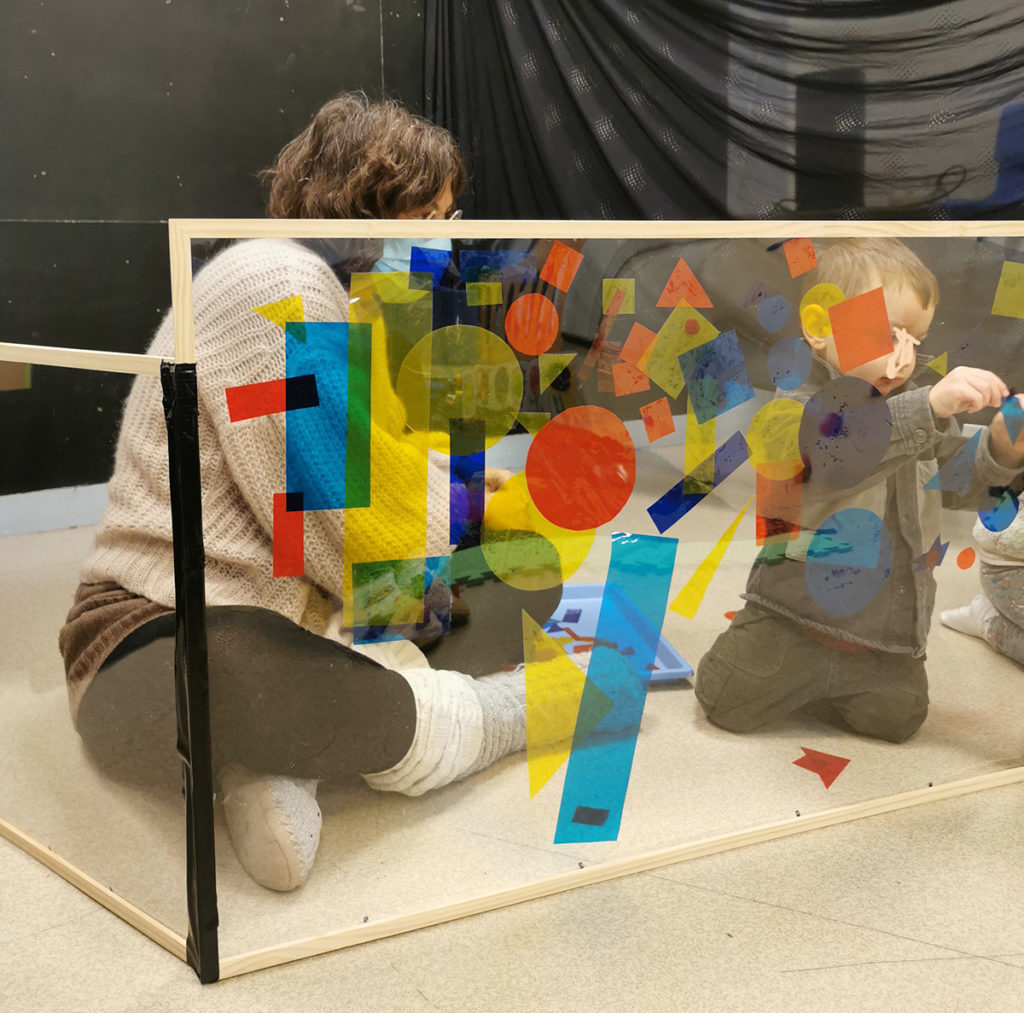 Exploration sensorielle : Le sens des couleurs - des Regards en Miroir