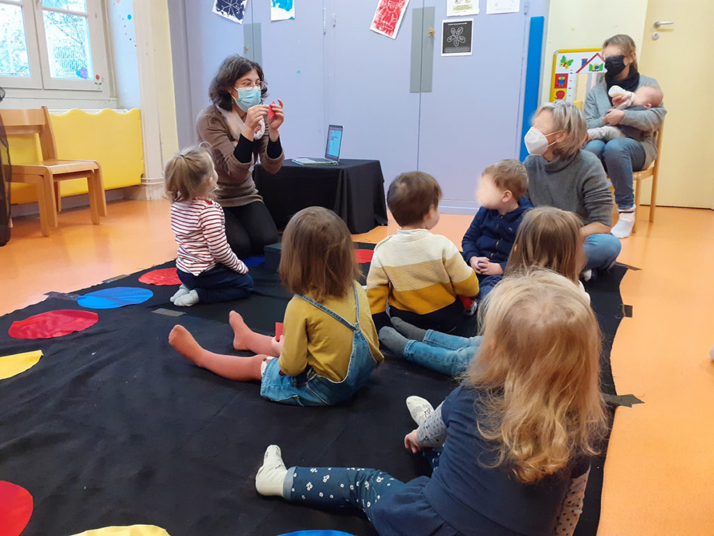 Exploration sensorielle : Le sens des couleurs - des Regards en Miroir